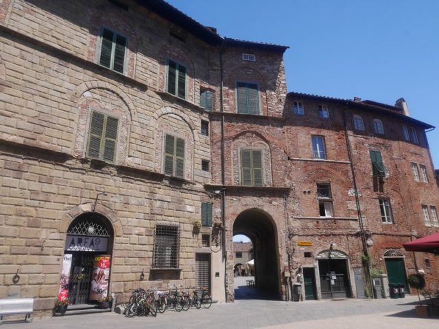 Visiter Lucques en Italie : une magnifique ville médiévale