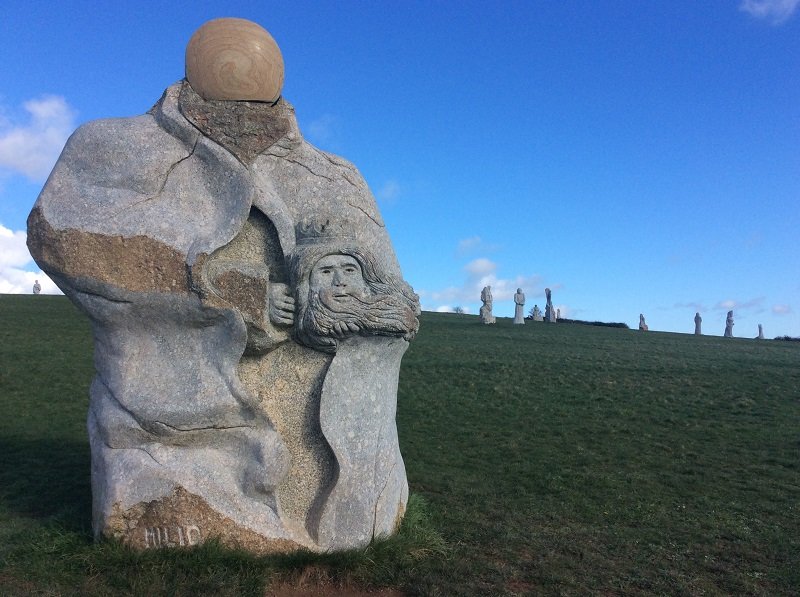 La Vallée des Saints en Bretagne : une visite insolite et gratuite