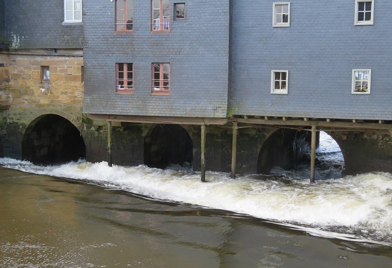 Pont habité de Rohan : un site insolite à découvrir en Bretagne