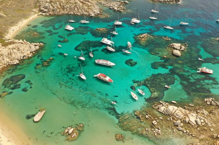 Visiter les îles Lavezzi : comment venir, que faire et que voir