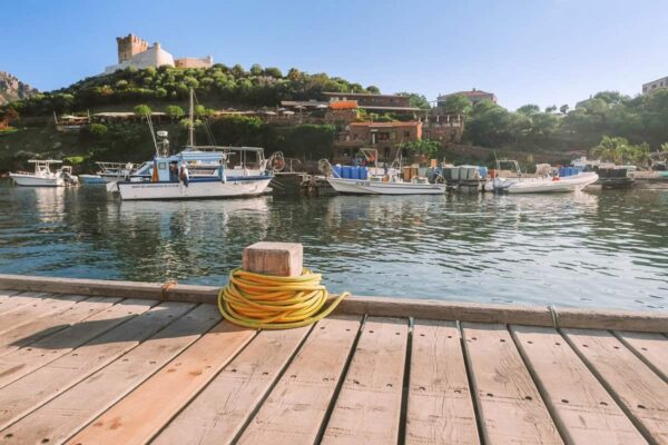 Visiter Girolata : un village unique en Corse