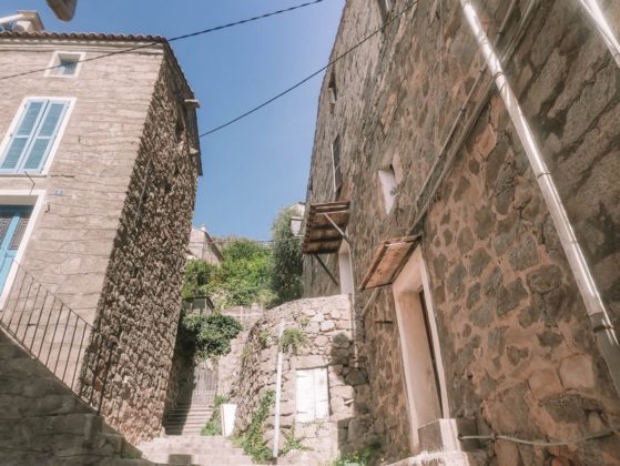 Visiter Olmeto : un village à 360 mètres d'altitude (avec photos)