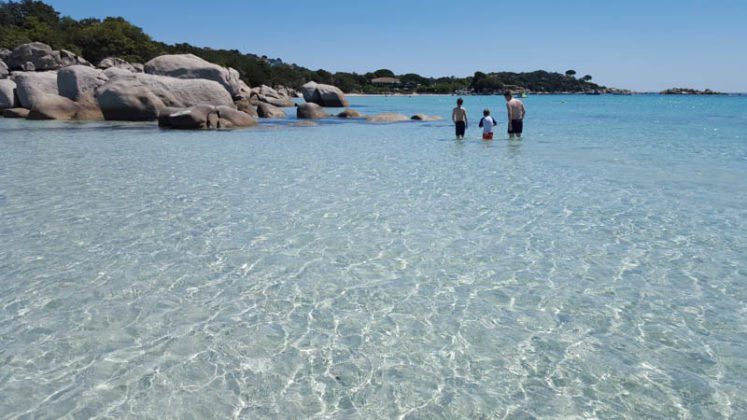 Plage de Santa Giulia : une des plus belles plages de Corse