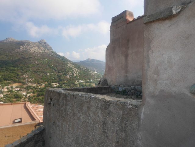 Visiter Corbara : maisons traditionnelles et vues à couper le souffle