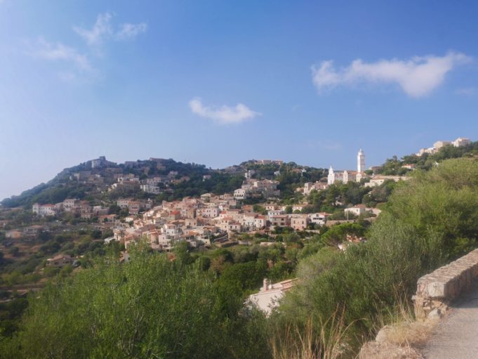 Visiter Corbara : maisons traditionnelles et vues à couper le souffle