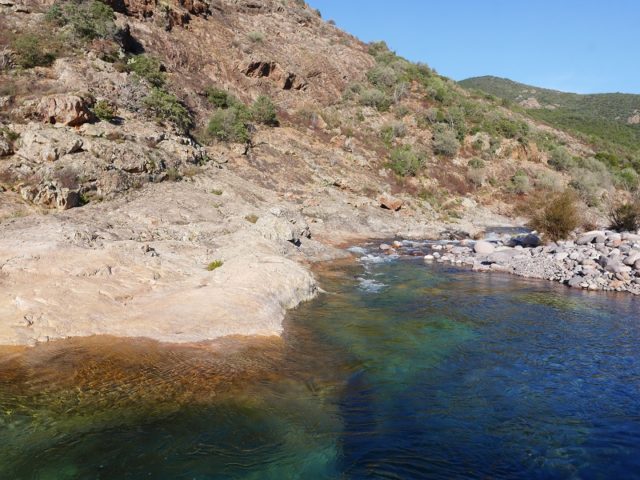 Vallée du Fango : randonnée et piscines naturelles