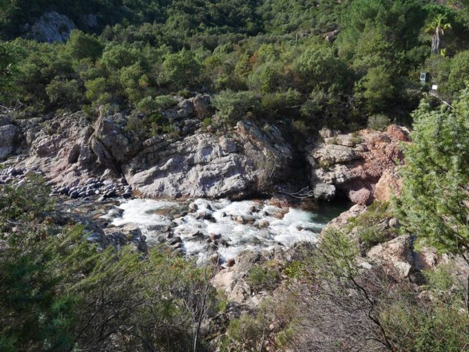Vallée du Fango : randonnée et piscines naturelles