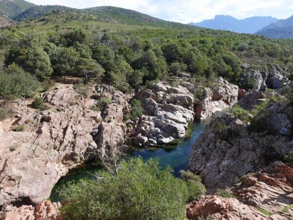 Vallée du Fango : randonnée et piscines naturelles