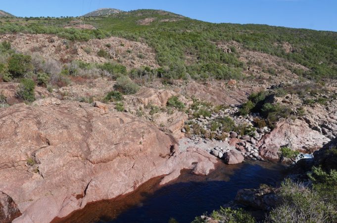 Vallée du Fango : randonnée et piscines naturelles