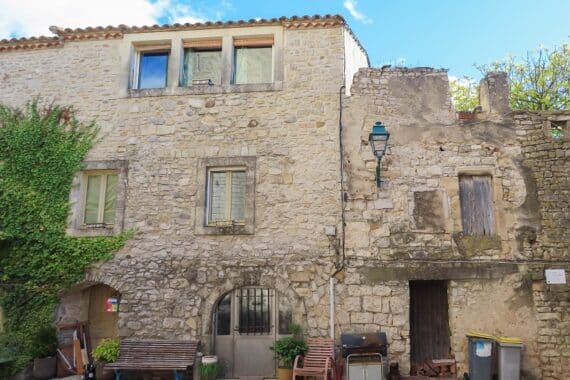 Saint-Jean-de-Cuculles : visite du village occitan