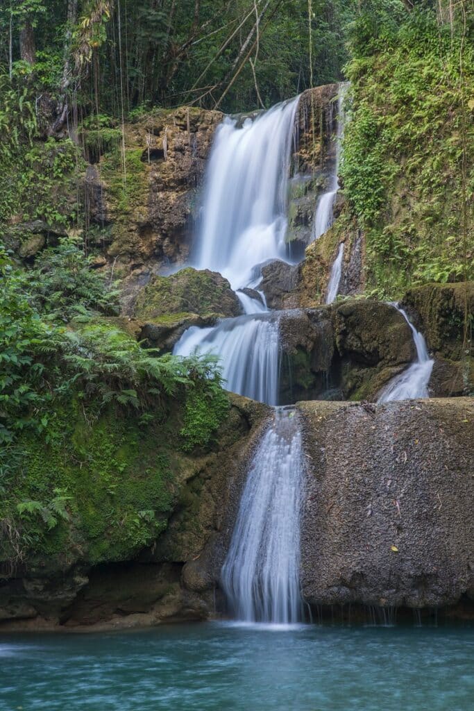 Ys Falls en Jamaïque : cascades, lagons, tyrolienne
