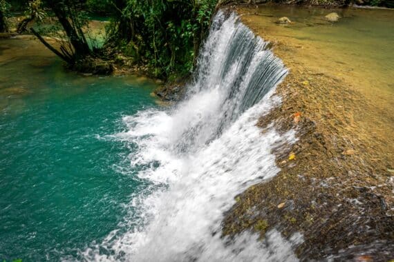 Ys Falls en Jamaïque : cascades, lagons, tyrolienne