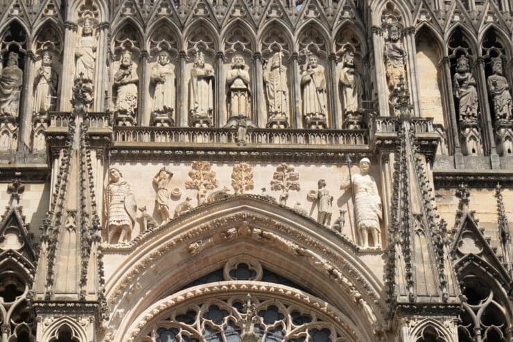 Visite de la cathédrale de Reims : bijou gothique incontournable