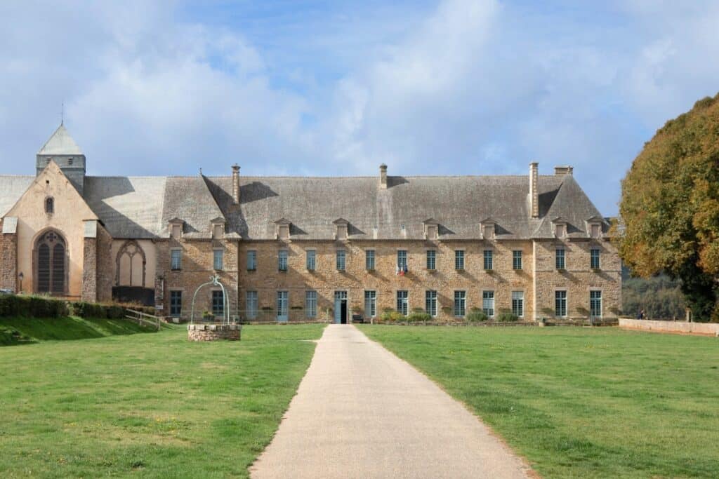 Visiter Paimpont : une ville d'histoire et de légende