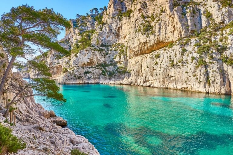Comment se rendre à la calanque d'En-Vau (la plus belle calanque)